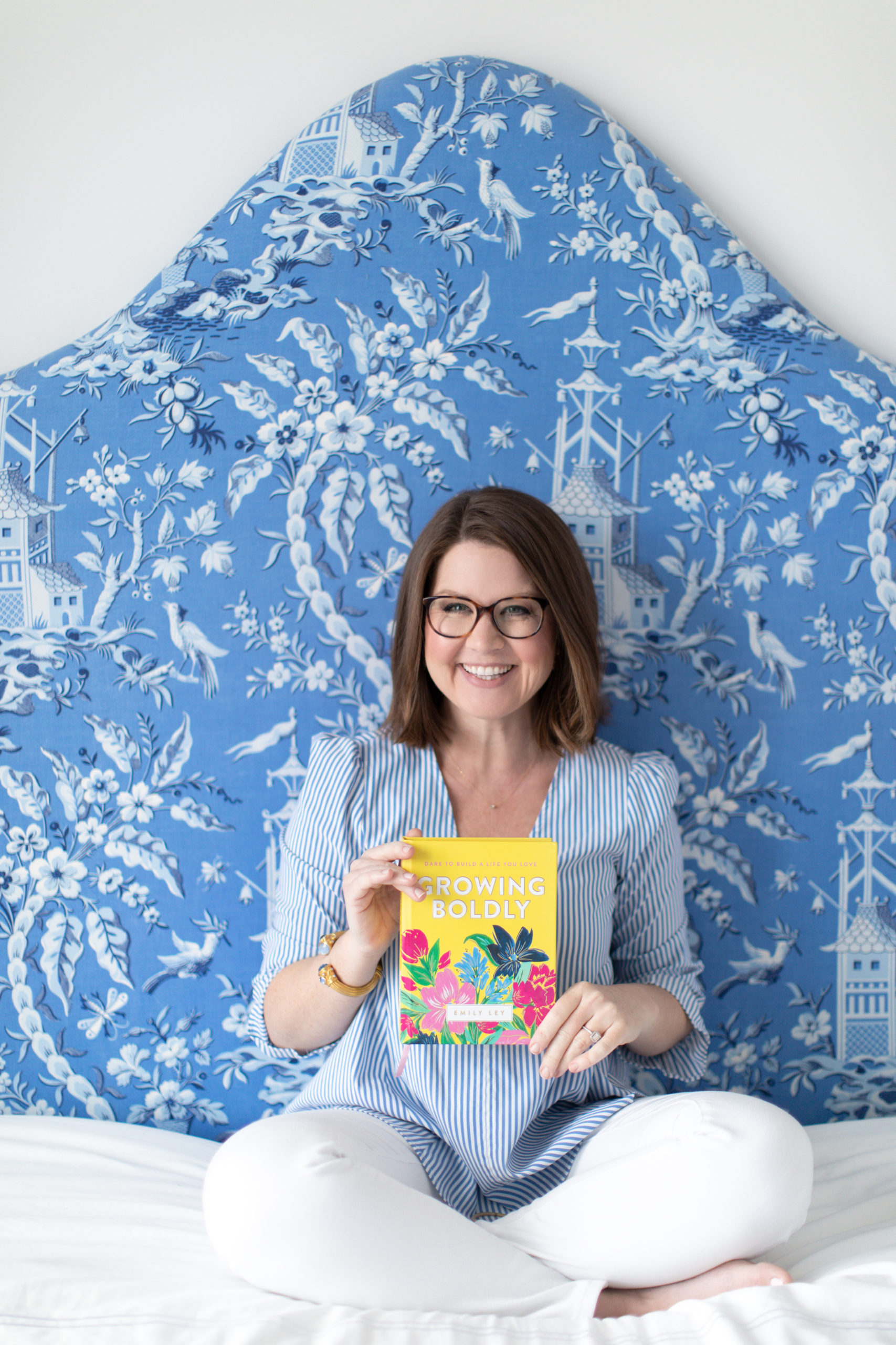 138: How To Boldly Build A Life You Love With Emily Ley - IMbetween Podcast